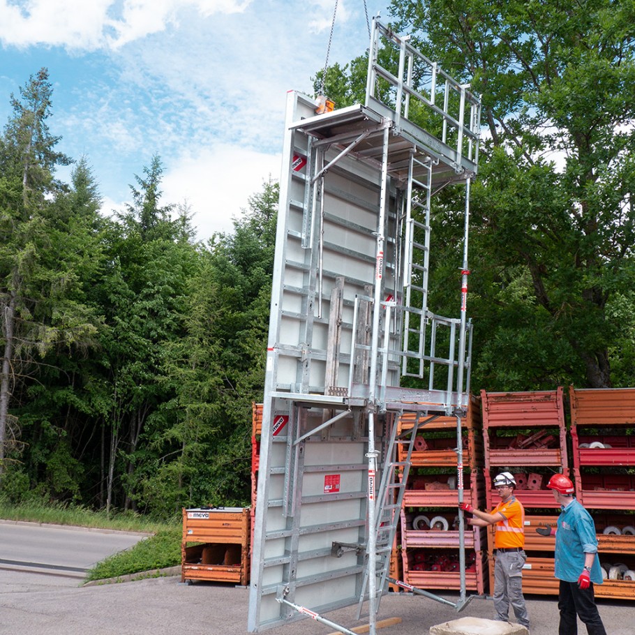 MIS - MEVA Integrated Safety - the all-in-one safety solution for MEVA ...