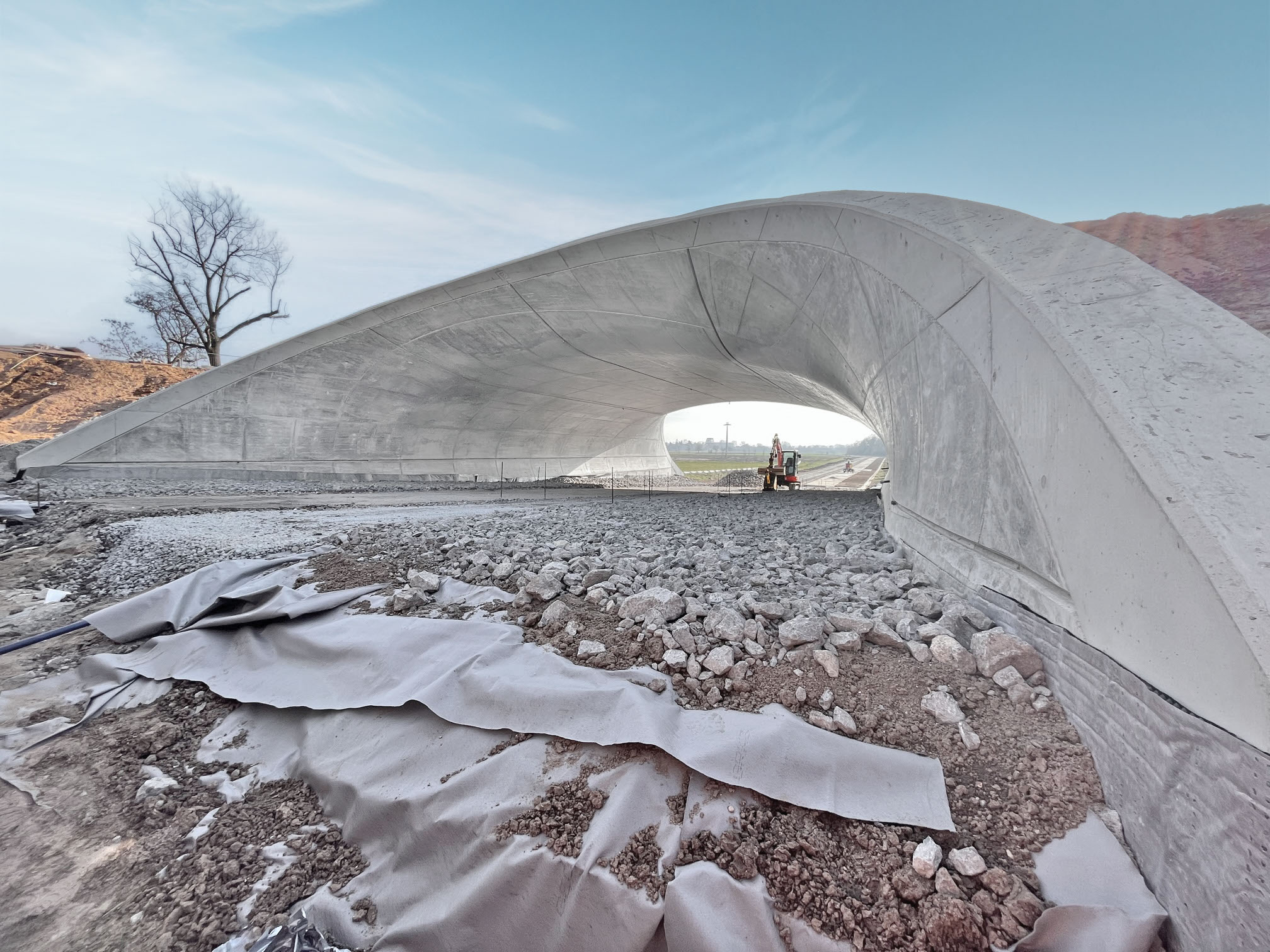 Unique Tunnel Arch - MEVA UK (EN)